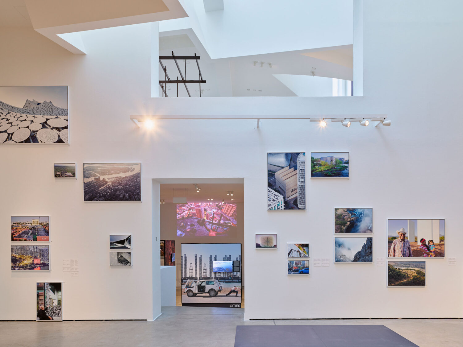 建築写真家のイワン・バーンの、ヴィトラ・デザイン・ミュージアムでの展覧会「Iwan Baan: Moments in Architecture ...