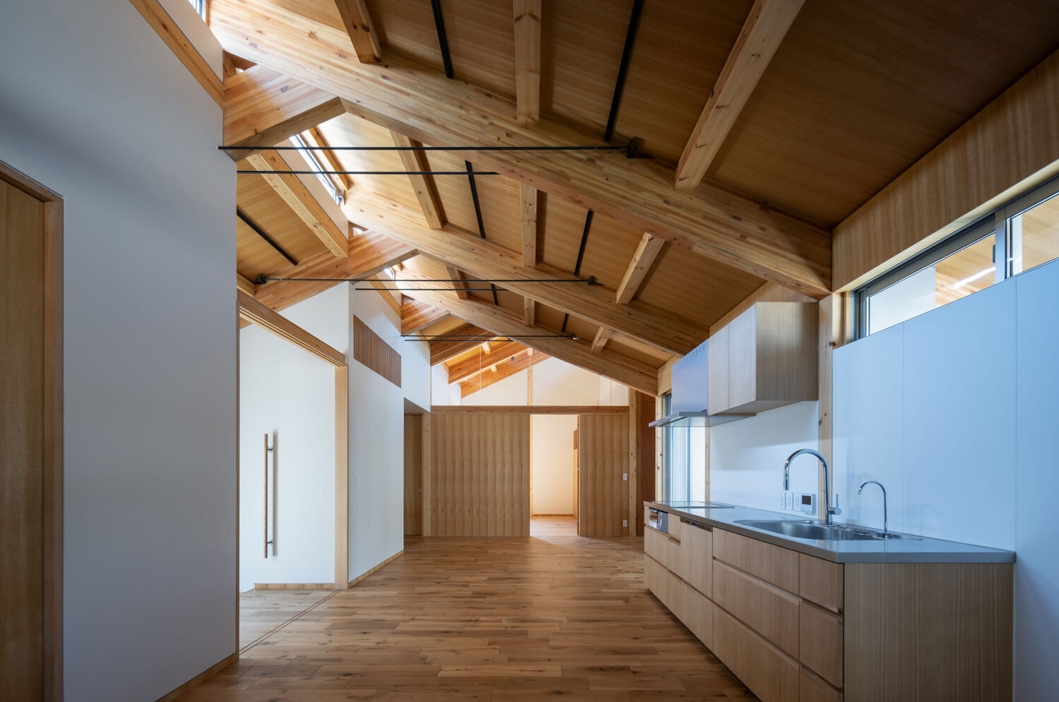 【ニュース】青木淳＋品川雅俊、小堀哲夫、仙田満、日建設計が参加する、滋賀の守山市民ホール改修プロポの公開プレゼンが開催